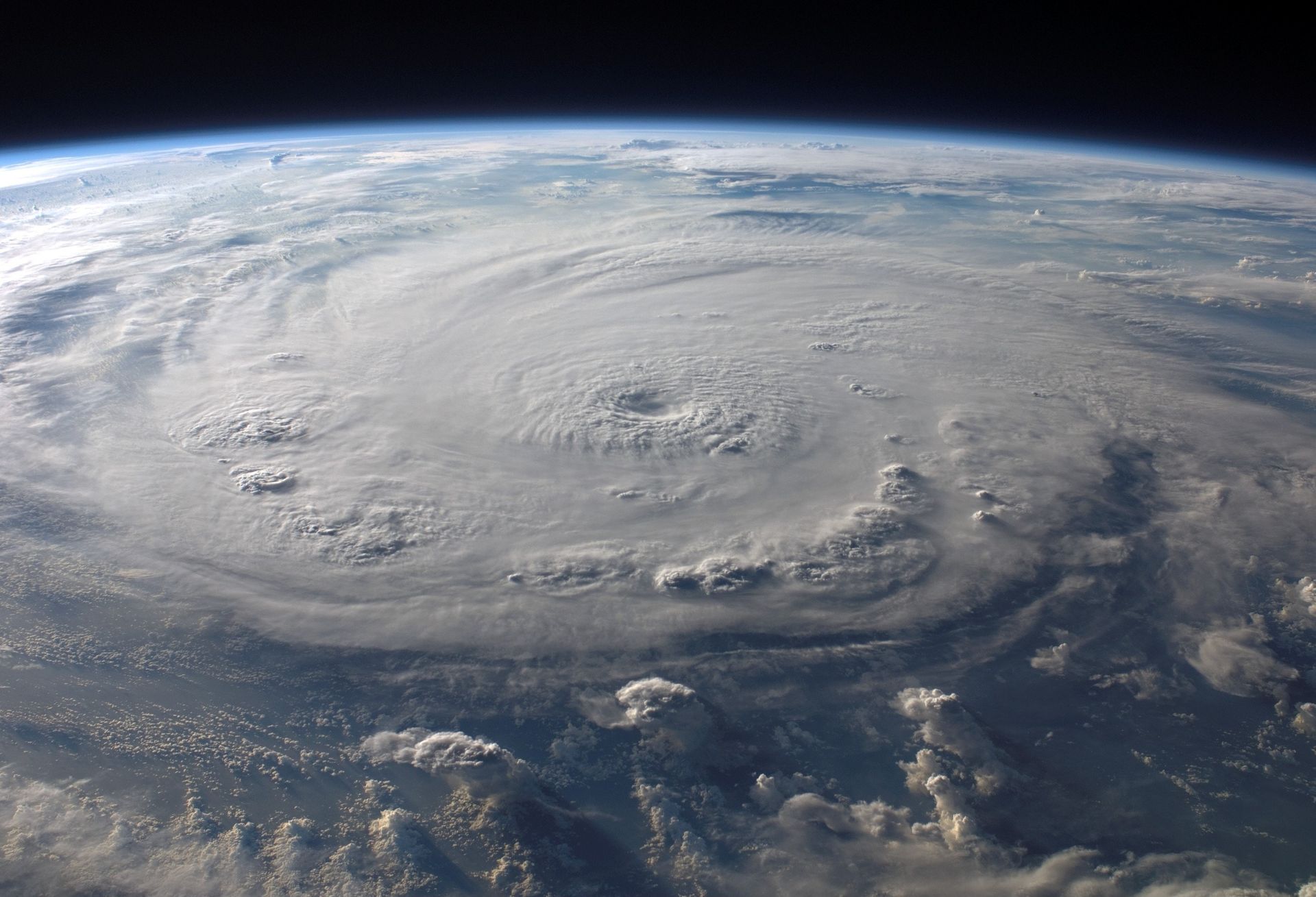 4 Uses of Satellite Technology in Combating Hurricanes and Disasters ...